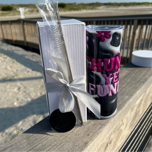 Thrifting Aces Designs | Dining | 9 3d Chunky Yet Funky Tumbler | Poshmark